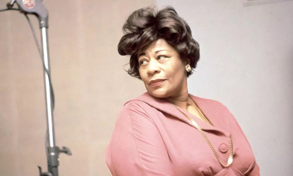 Hira Ella Fitzgerald tsara indrindra: 20 Jazz Classics