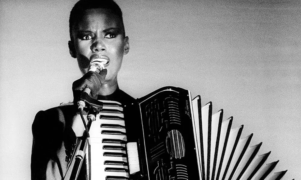 Sary Grace Jones nataon'i Rob Verhorst/Redferns