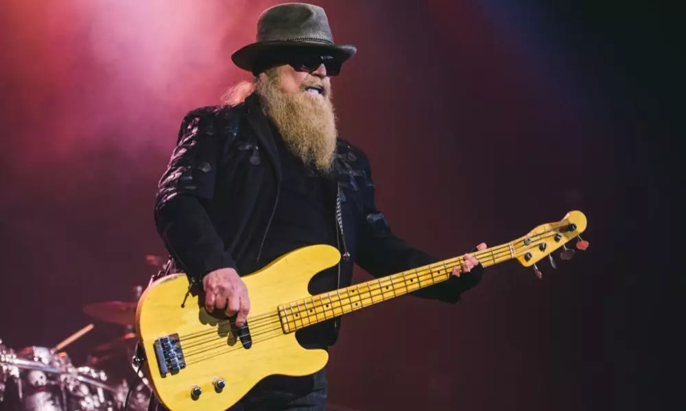 Dusty Hill nekrologas