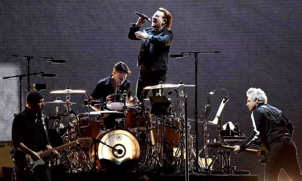 U2 - Фото: Чунг Сун-Джун / Гетти Рәсемнәр