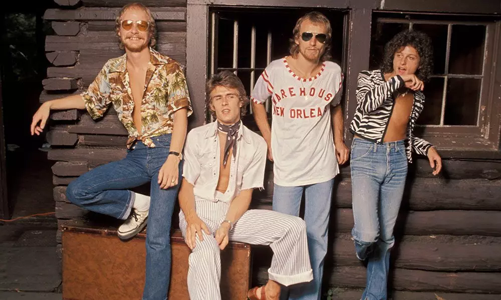 Wishbone Ash ඡායාරූපය Fin Costello සහ Redferns විසිනි