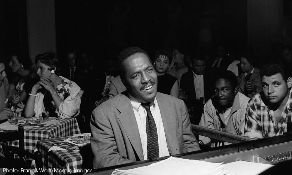 Bud Powell ሰማያዊ ማስታወሻ ፎቶ [02] - CREDIT ፍራንሲስ ቮልፍ-ሙሴ ምስሎች