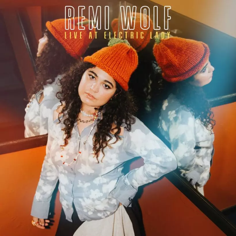 Remi Wolf Live at Electric Lady - Nəzakət: Island Records