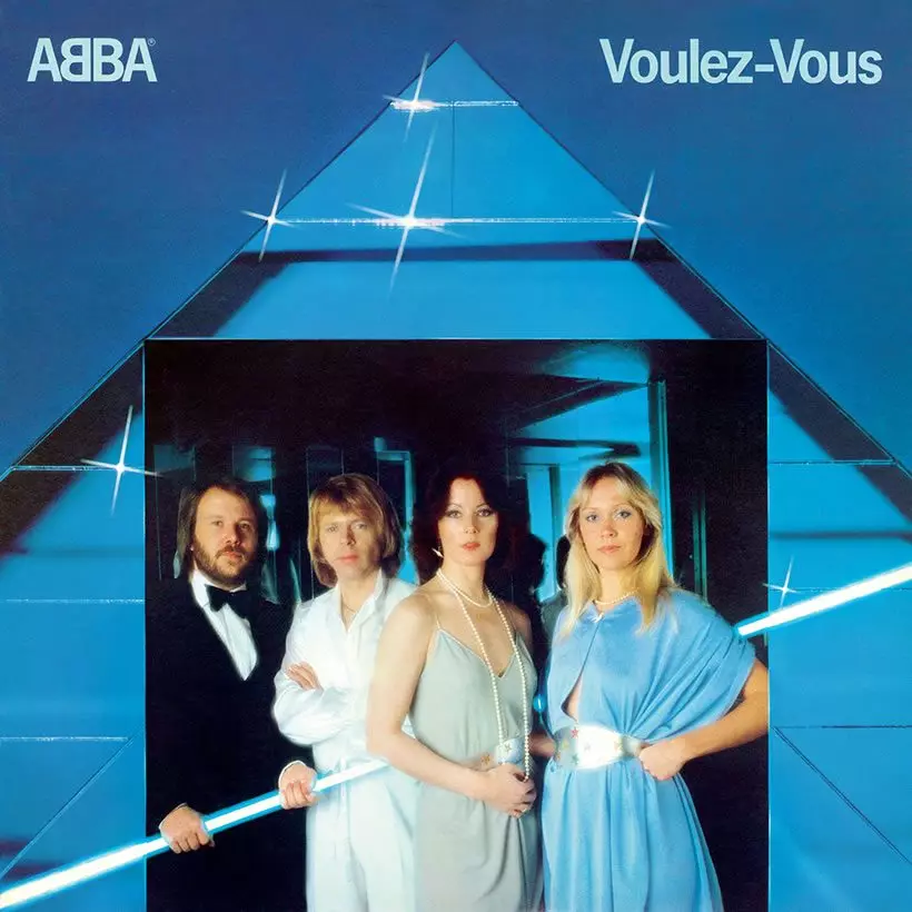 ABBA 'Voulez-Vous' artaĵo - Ĝentileco: UMG