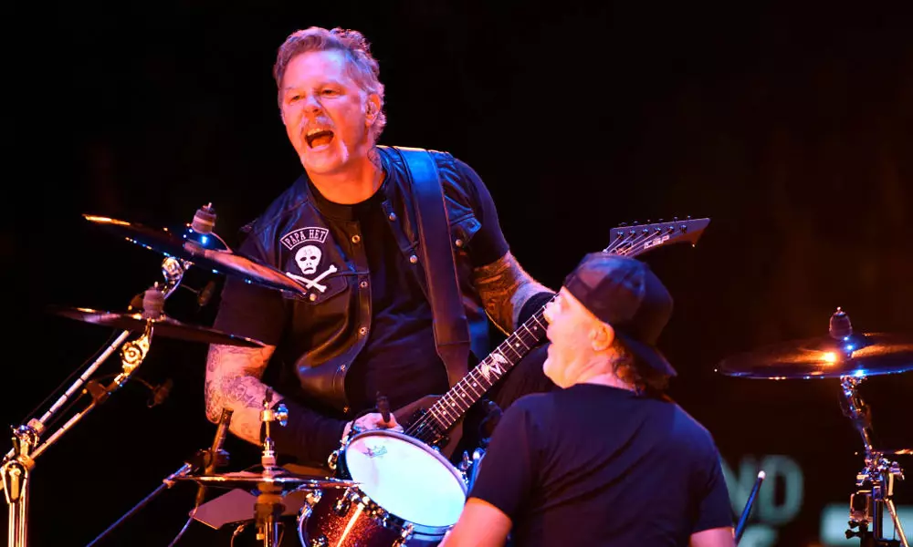 Metallica gefur $250.000 til hjálparstarfs vegna skógarelda vestanhafs í Bandaríkjunum