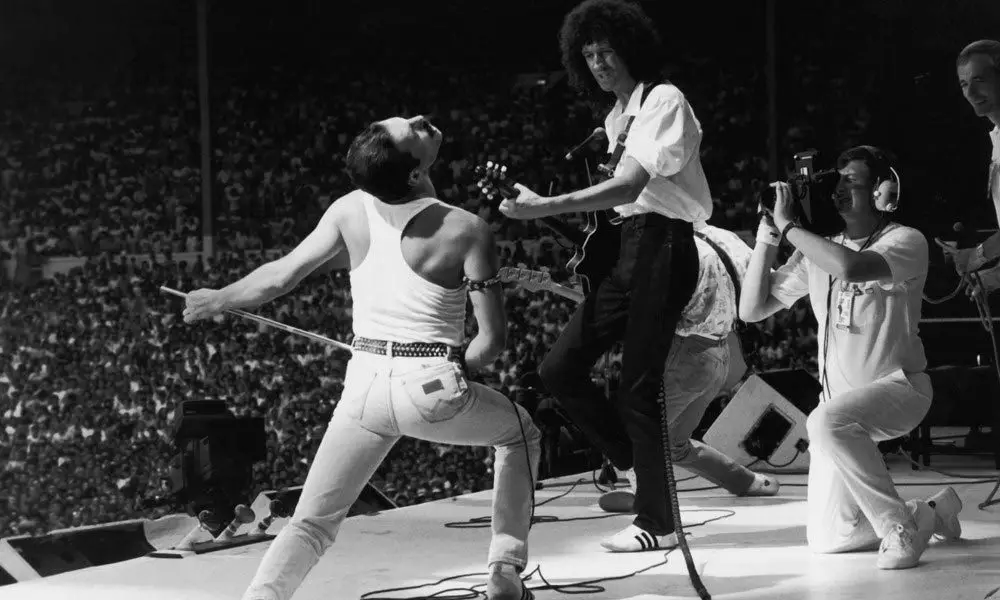 Queen Live Aid Rekreacija Simpsonovi