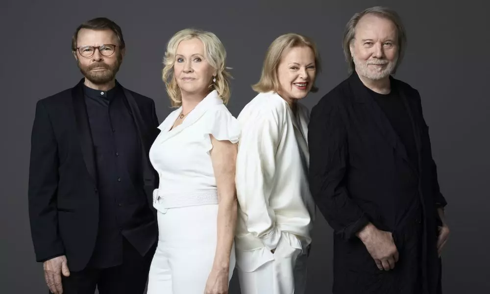 ABBA-Кичинекей-Нерселер-Christmas-Single