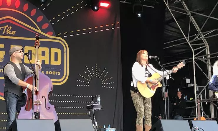 Suzy Bogguss Dogon Titin 2019