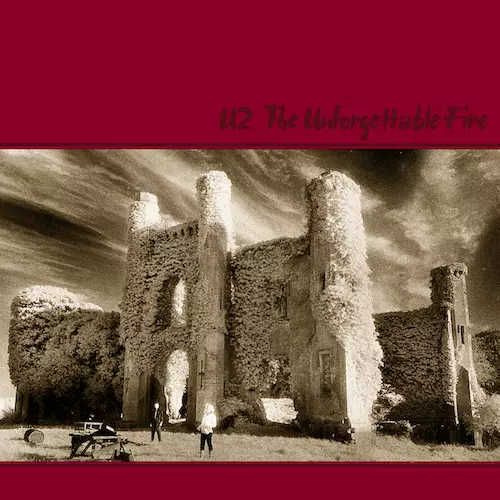 U2 The Unforgettable Fire plötuumslag