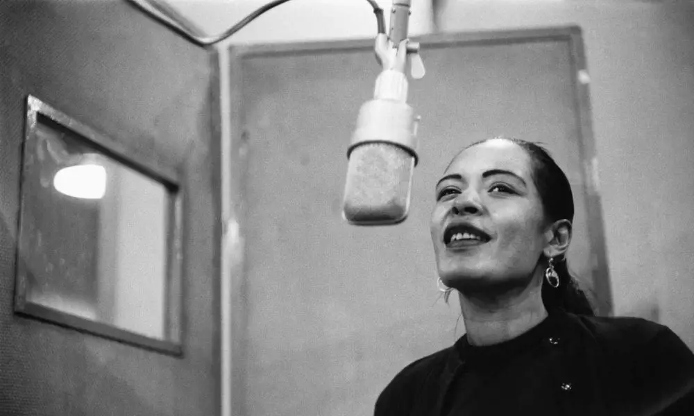 Billie Holiday - פאָטאָ: דאָן הונשטיין / קאָלאָמביע רעקאָרדס / Getty Images