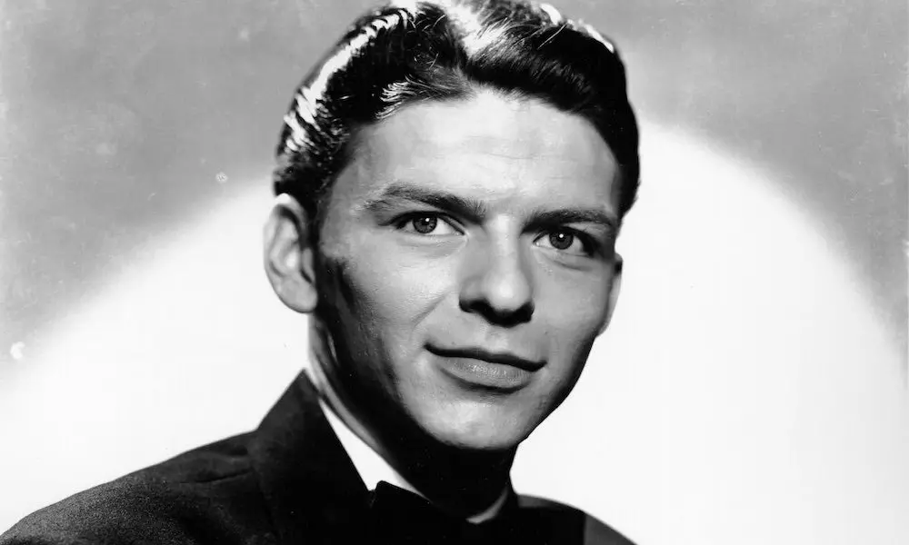 弗兰克·辛纳屈 (Frank Sinatra) 照片 - 礼貌：Michael Ochs Archives/Getty Images