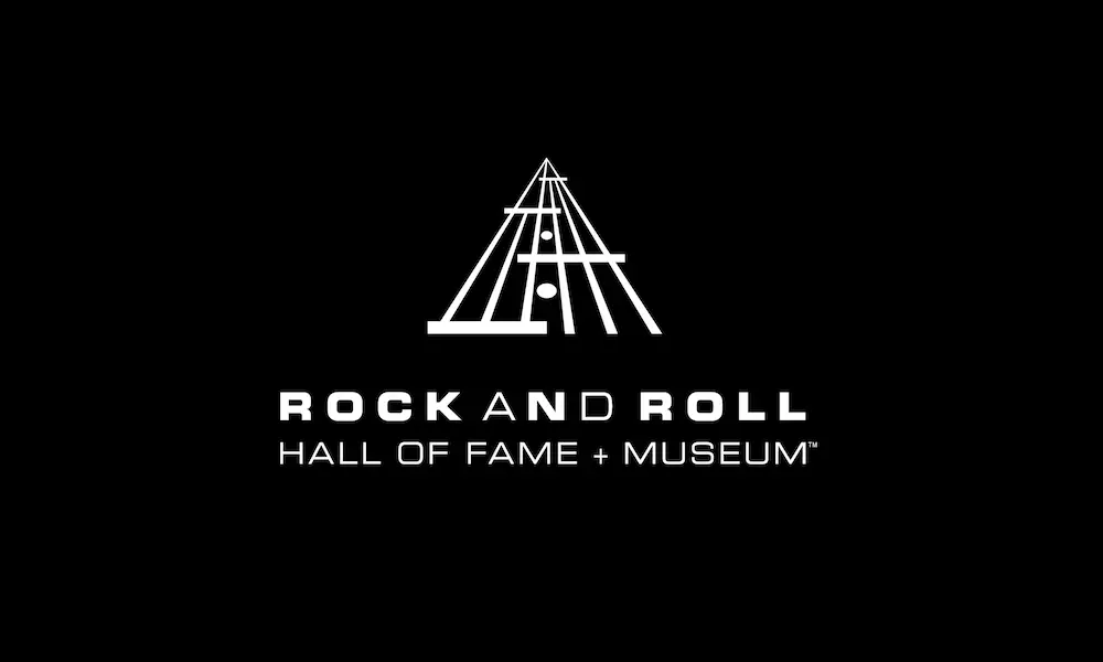 Usiku wa Nyota Huko Cleveland Unaona Dire Straits, Moody Blues, Bon Jovi & More Jiunge na Rock And Roll Hall of Fame