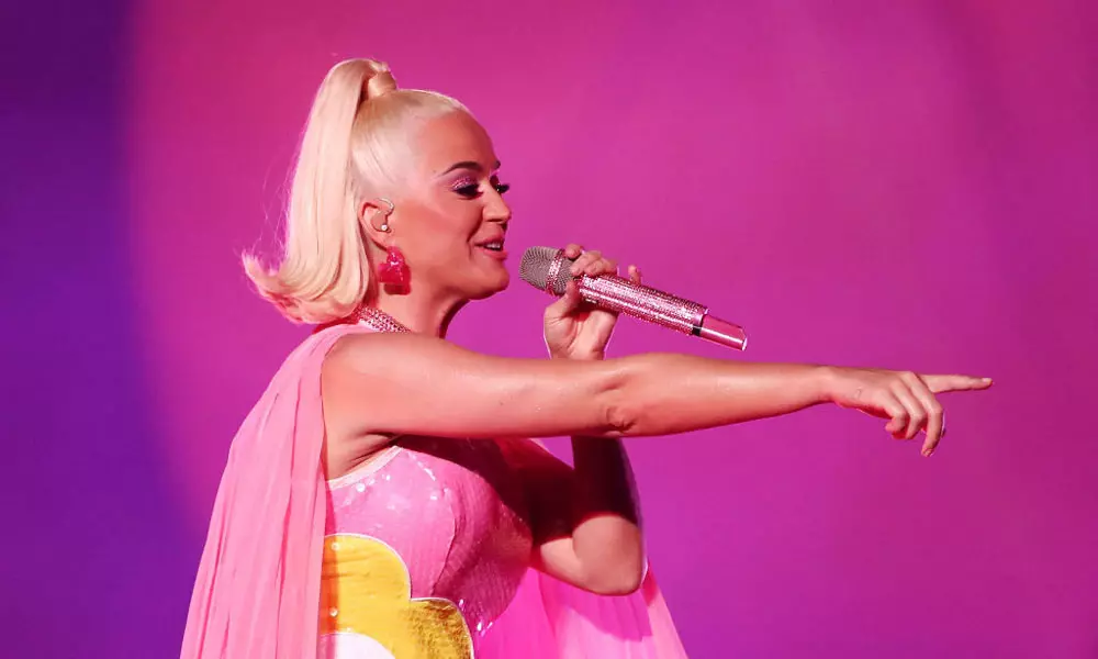 Katy Perry Memulai Perburuan Pemulung Global | uTemukan