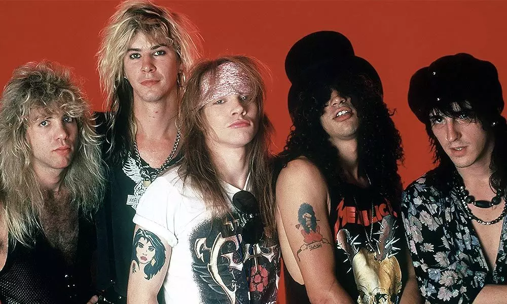 Фотографија на Guns N Roses од Рос Марино/Getty Images