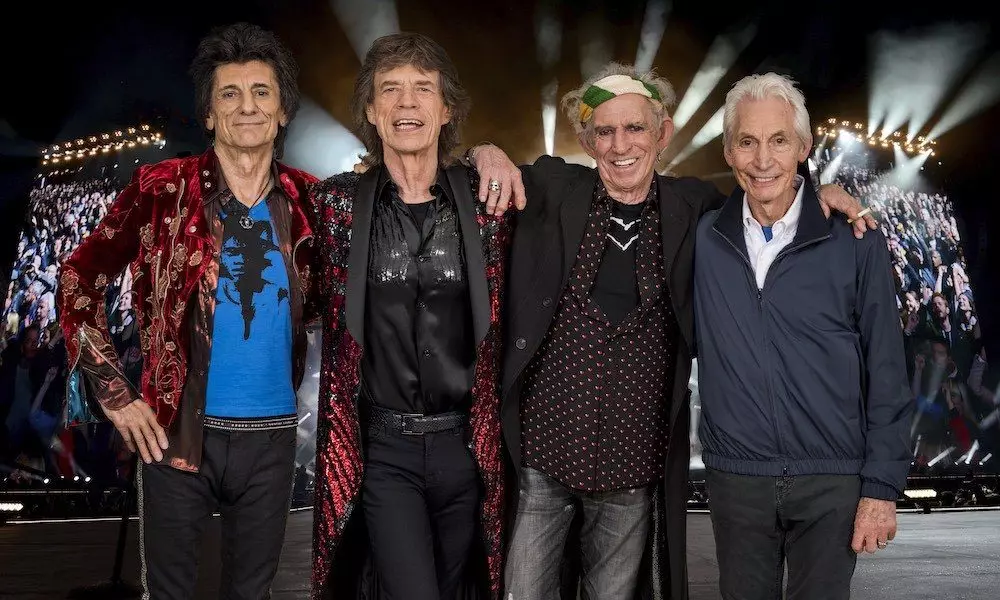 Rolling Stones Be filtro kreditas Dave'as Hoganas