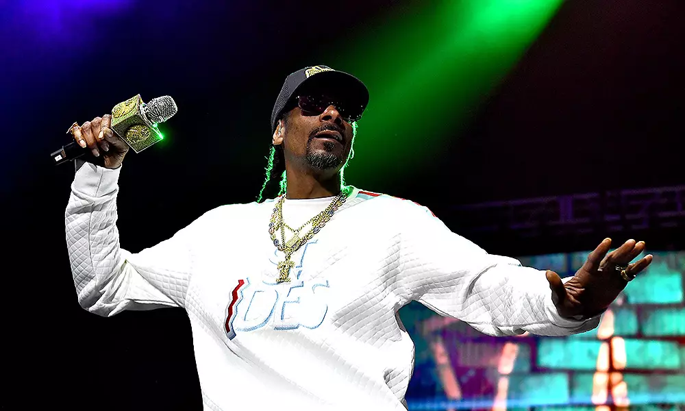 Snoop Dogg - Lagenda Rap Pantai Barat | uDiscover Muzik