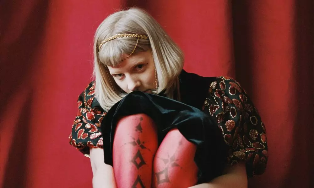 Aurora - ඡායාරූපය: Decca Records අනුග්‍රහයෙනි