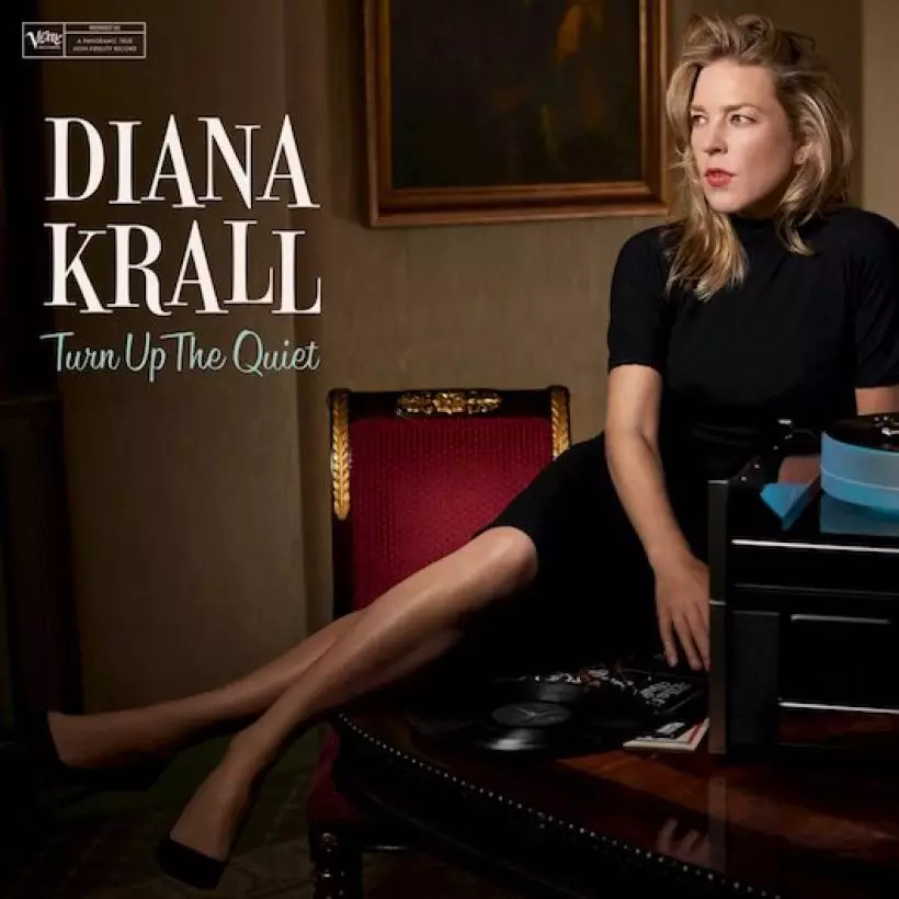 Diana Krall mandro ao amin'ny 'Moonglow' avy amin'ny 'Turn Up The Quiet' Album - uDiscover 27544_1