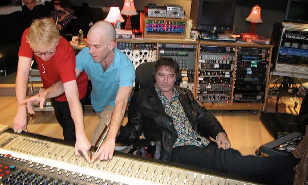R.E.M आकर्षक मर्सी कॉर्प्स हरिकेन रिलीफ