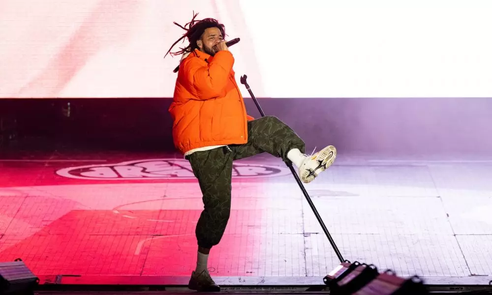 J. Cole - ඡායාරූපය: Scott Dudelson/Getty Images