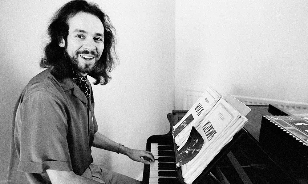 Phil Manzanera ata na saunia e Jorgen Angel ma Redferns