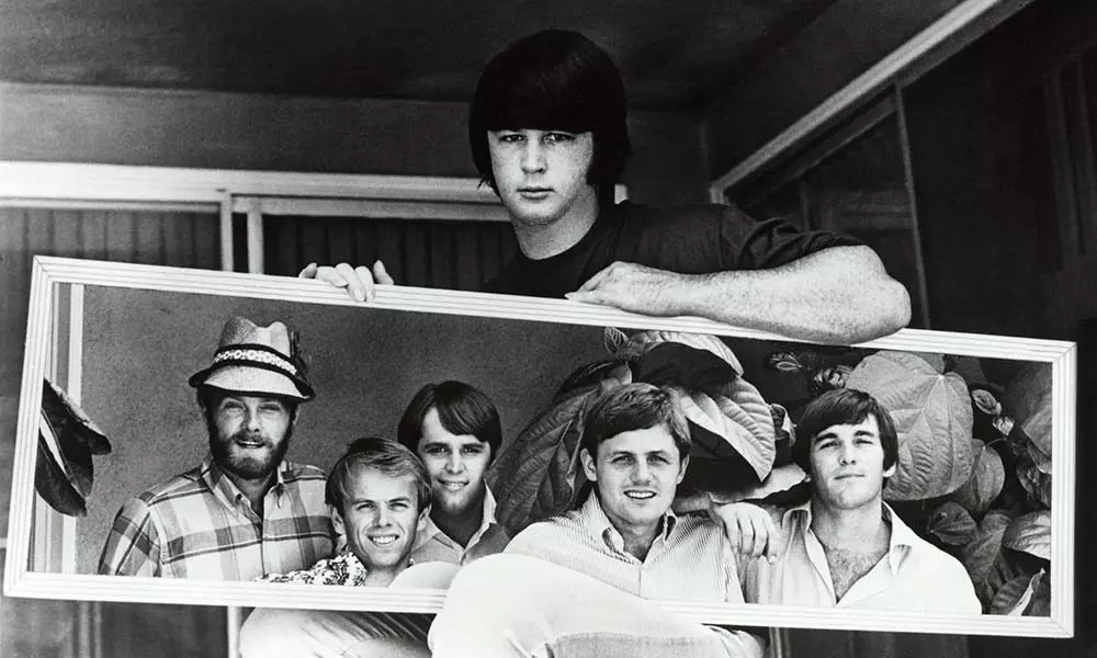 The Beach Boys With The Royal Philharmonic Orchestra press shot เว็บปรับให้เหมาะสม 1000