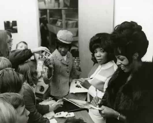 Martha și Vandellas, Marea Britanie, martie 65