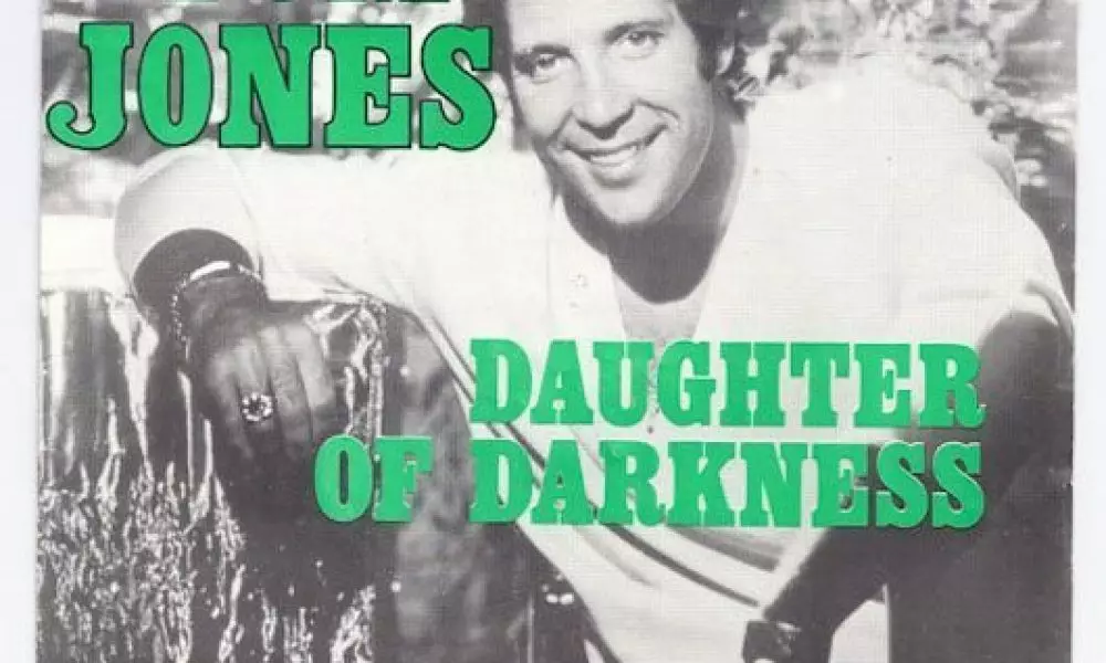 Първият хит на Том Джоунс от 70-те - uDiscover 29537_1