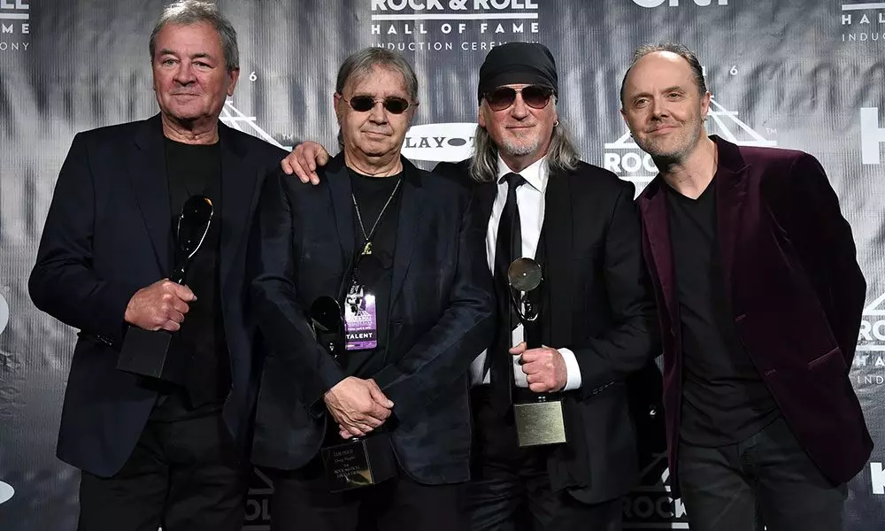 រូបថតរបស់ Deep Purple ដោយ Mike Coppola និង Getty Images