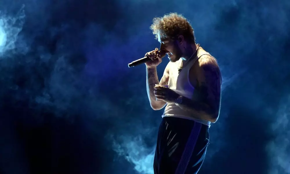 Fa'asalalau Malone The Weeknd One Right Now - Ata: Kevin Winter/AMA2018/Getty Images For dcp