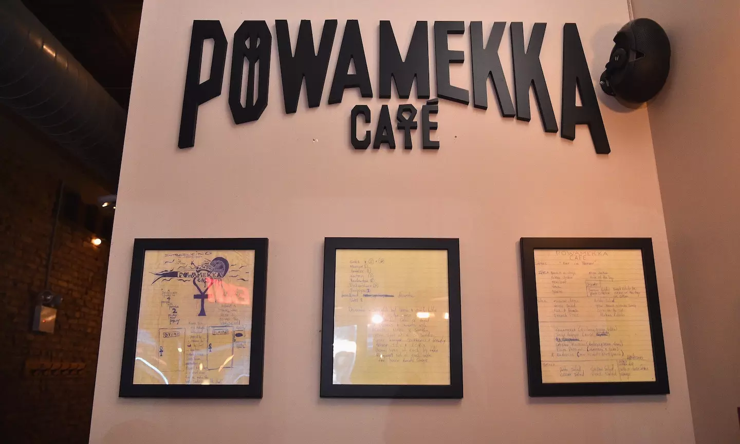 Imanje Shakur otvara Tupac's Powamekka Café