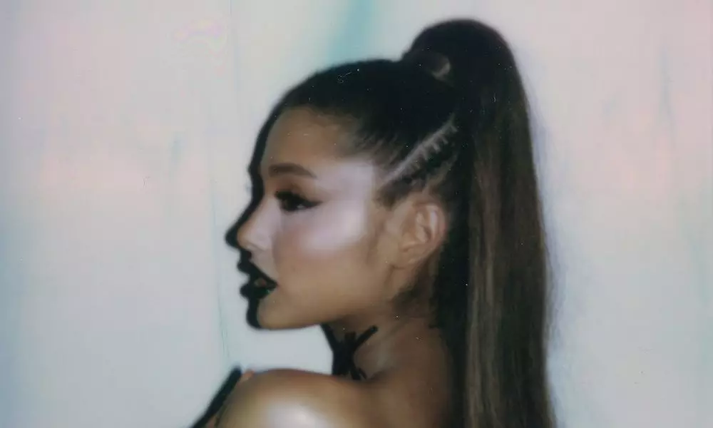 Ariana-Grande-wax walba-Karantiil-nooca