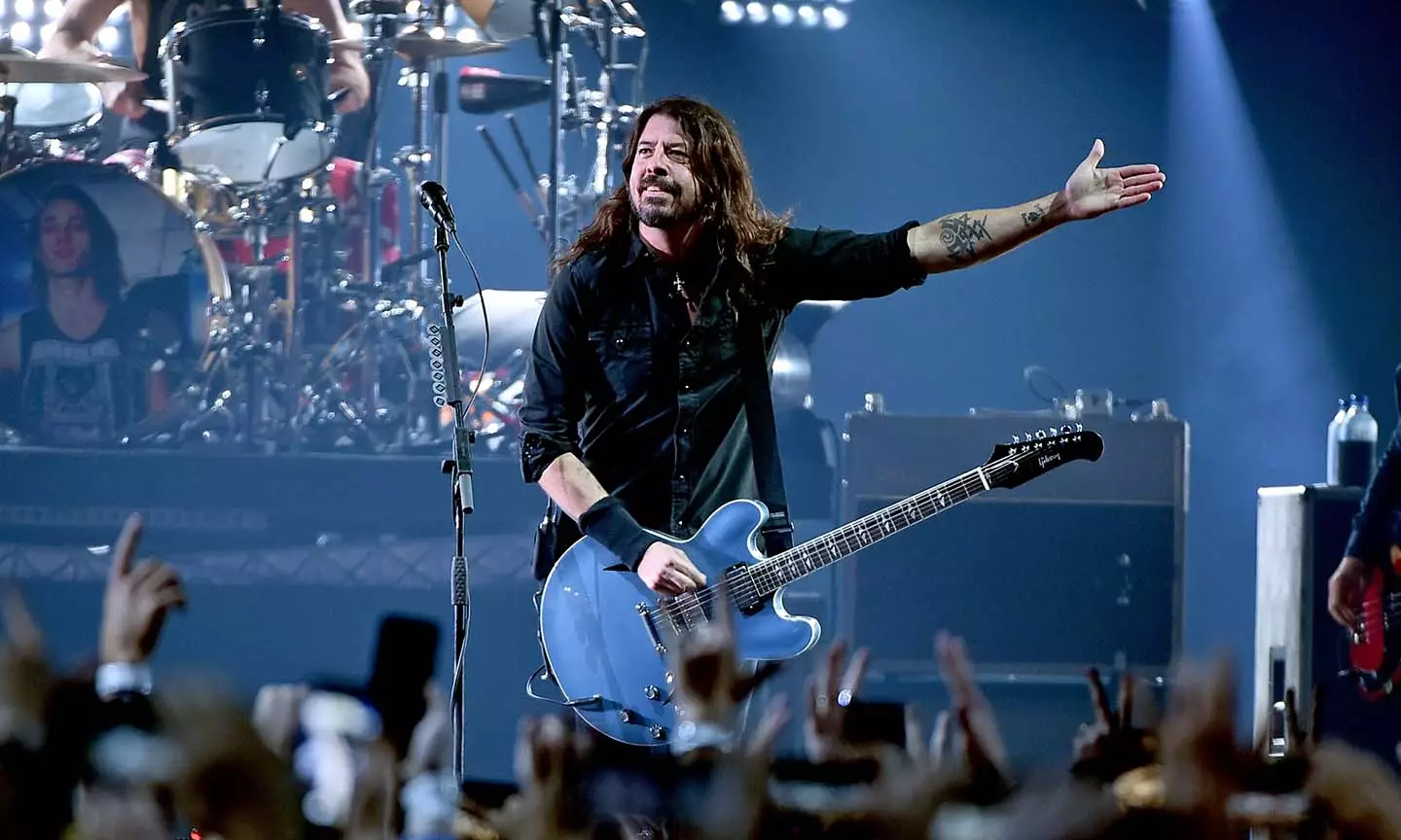 Foo Fighters - Бузургҷуссаҳои Рок муосир | uDiscover Music