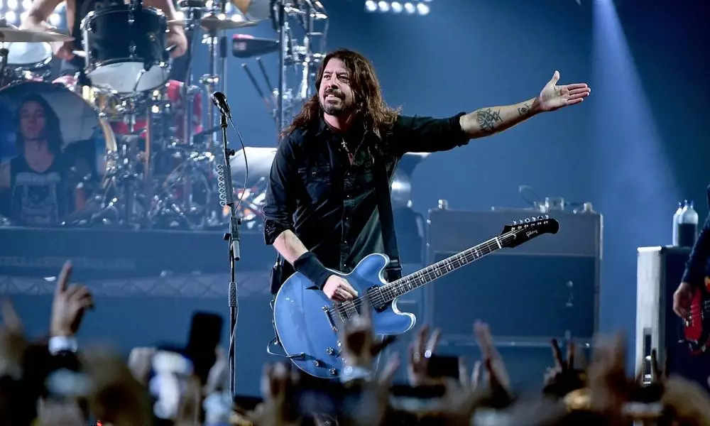 Dave Grohl sa Foo Fighters