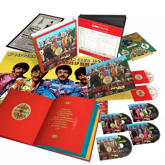 Beatles Sgt Pepper's Deluxe Packshot