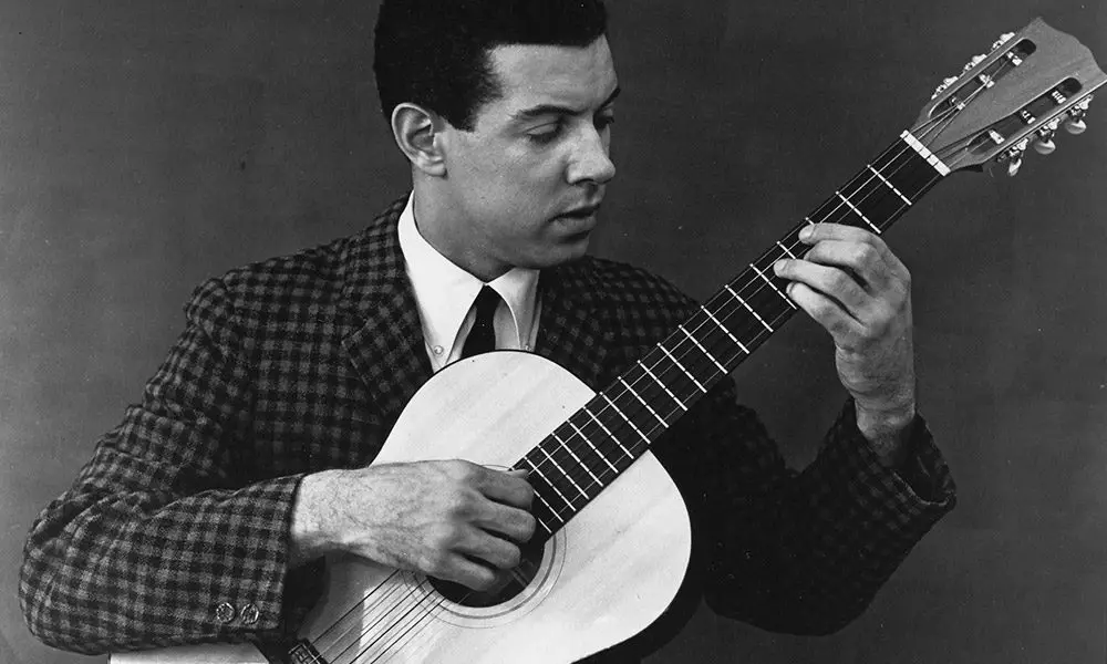 Picha ya Kenny Burrell na Gilles Petard na Redferns