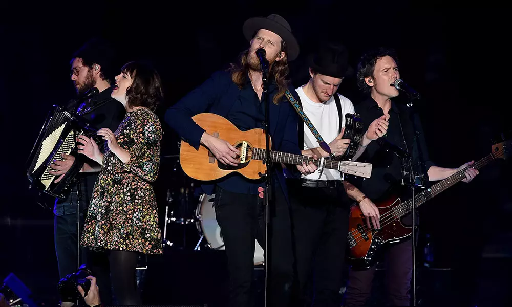 Les Lumineers - Étoiles du rock folk de Denver | uDécouvrir la musique