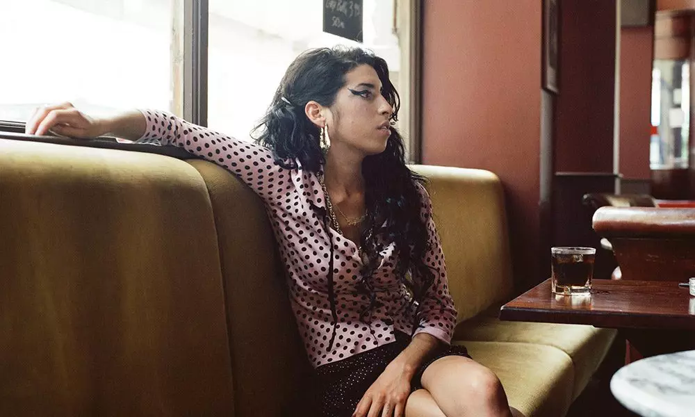 Amy Winehouse ክሬዲት Mischa Richter