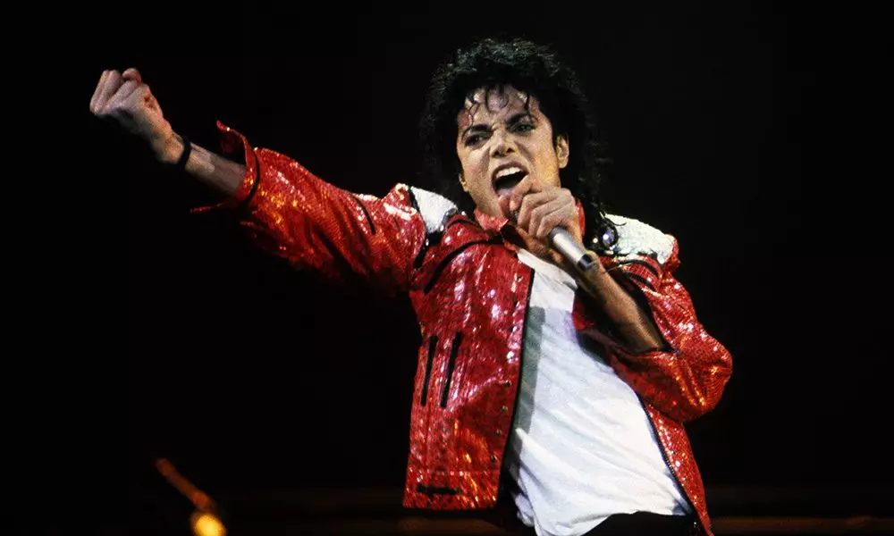 Gambar Michael Jackson oleh Kevin Mazur dan WireImage