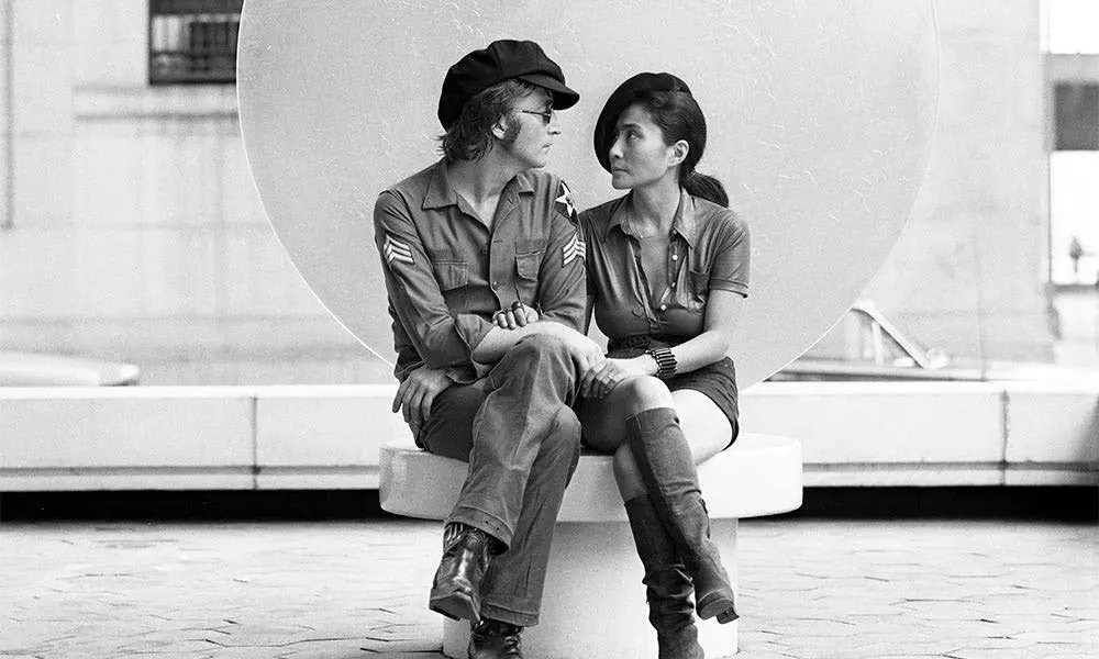 John & Yoko myndinneign Iain Macmillan