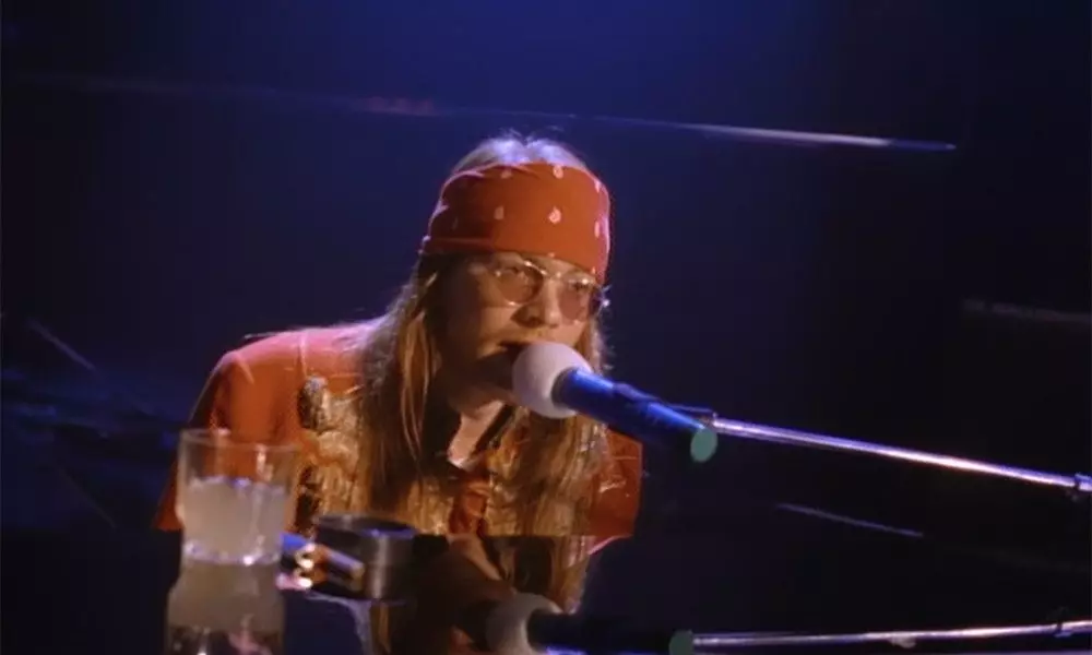 Guns N Roses November Rain Screengrab վեբ օպտիմիզացված 1000 [02]