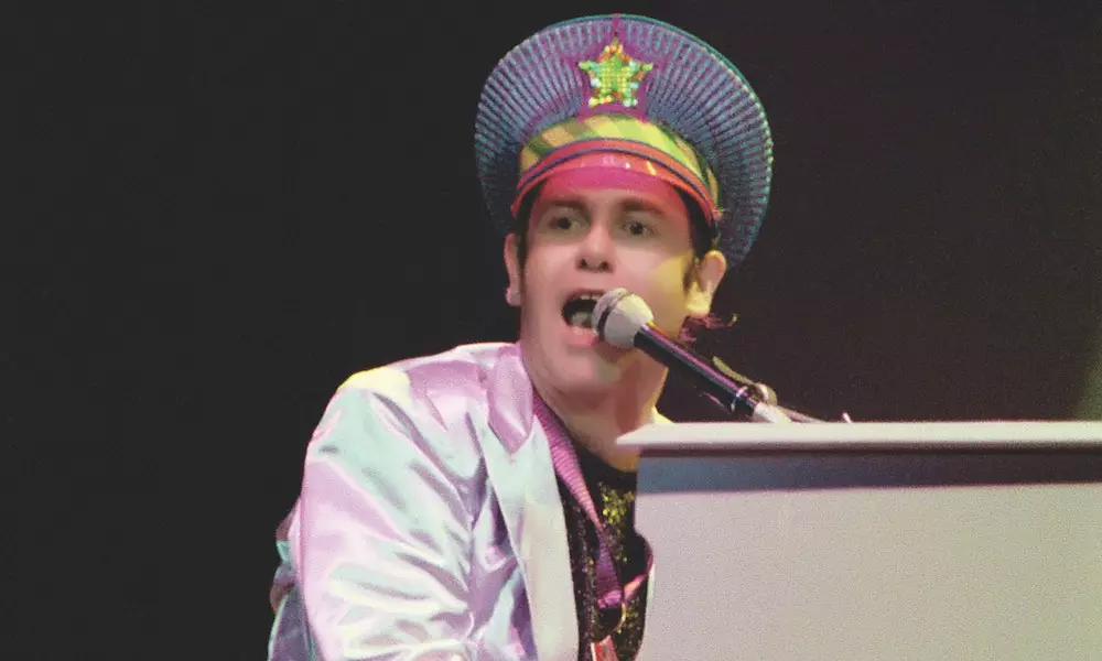 Iyanu Crazy Nights: Elton John ká Best Live Performances | uṢawari