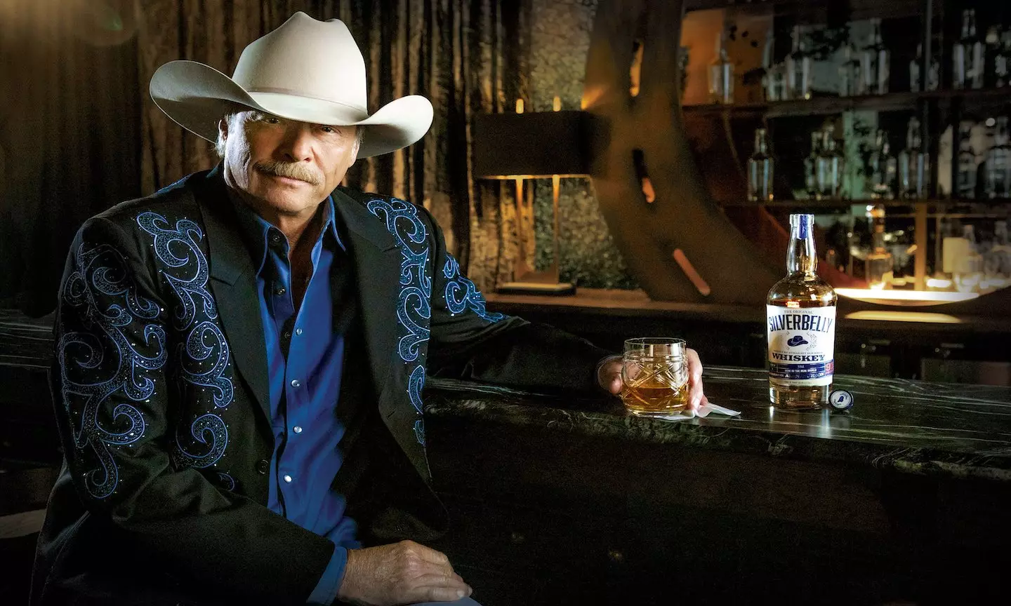 Alan Jackson tsa Lub iav rau Nws tus Ntsuj Plig Dawb Huv, Silverbelly Whisky