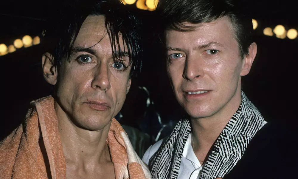 Plej bonaj Kunlaboroj de David Bowie: 12 Renkontoj Kun La Stelulo