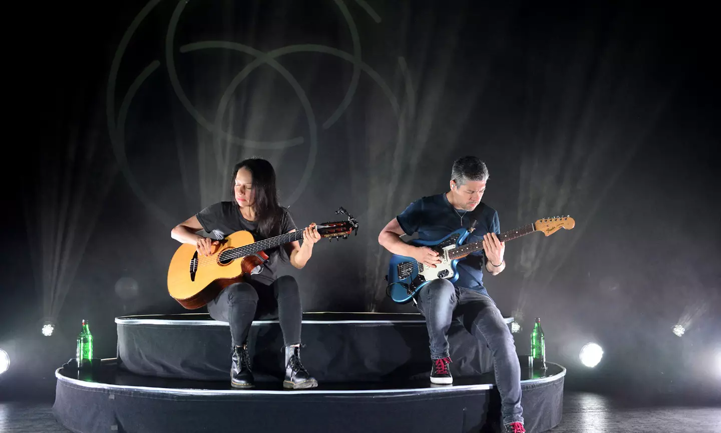 Послухайте кавер-версію Rodrigo Y Gabriela на пісню Metallica The Struggle Within