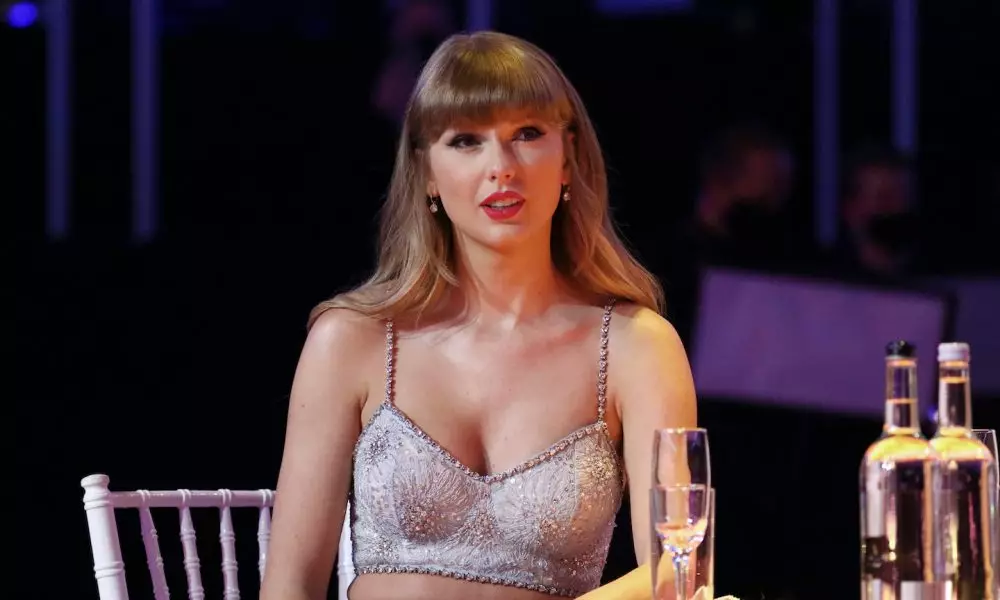 Taylor Swift Rock Hall - Chithunzi: JMEnternational/JMEnternational for BRIT Awards/Getty Images