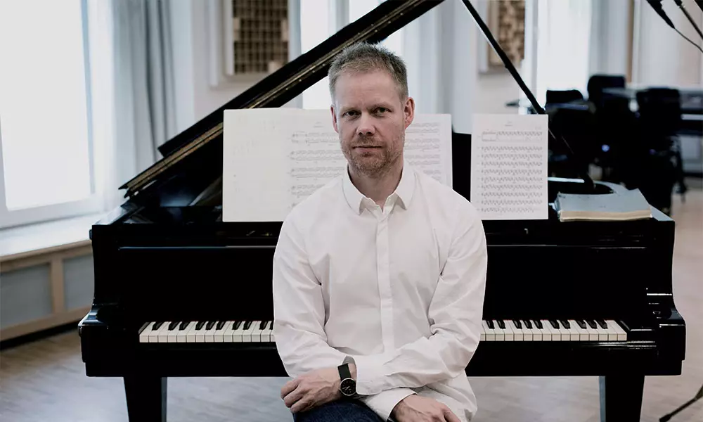 Gano Max Richter: Mawaƙin Zamani Mai Rushewa