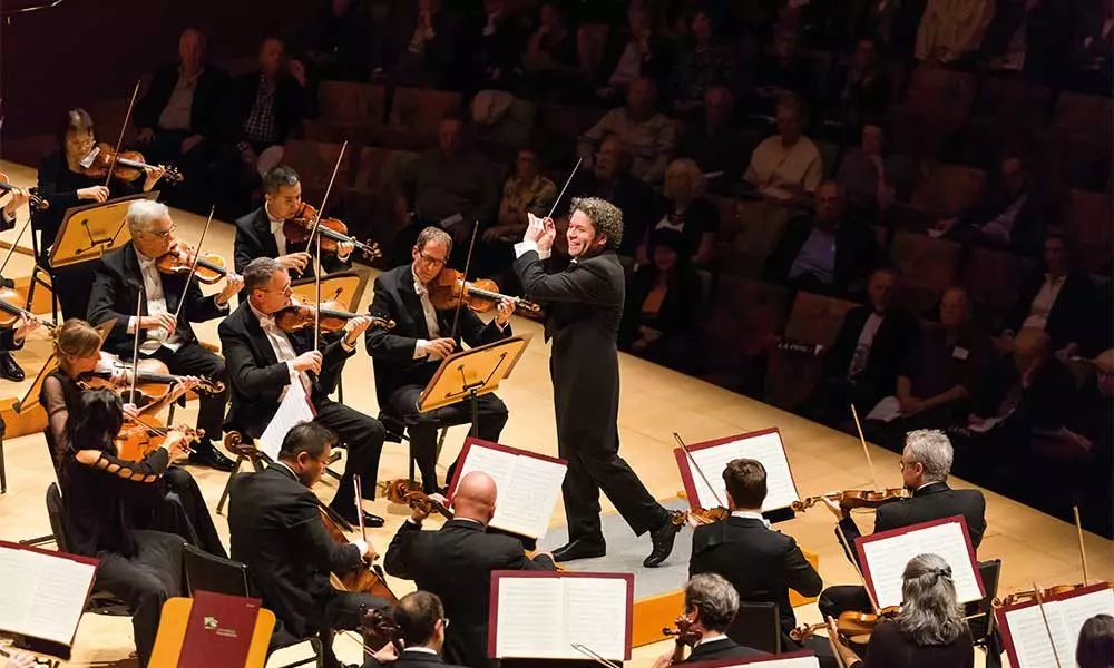 Gustavo Dudamel Los Angeles Philharmonic poto
