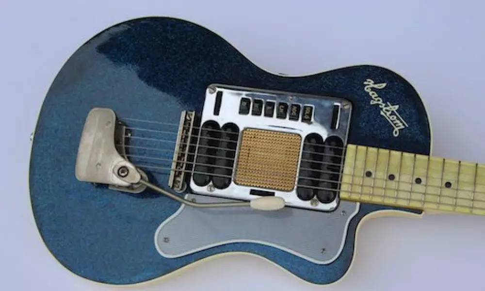 Gitara Kurta Cobaina pre aukciu na eBay - uDiscover 37436_1