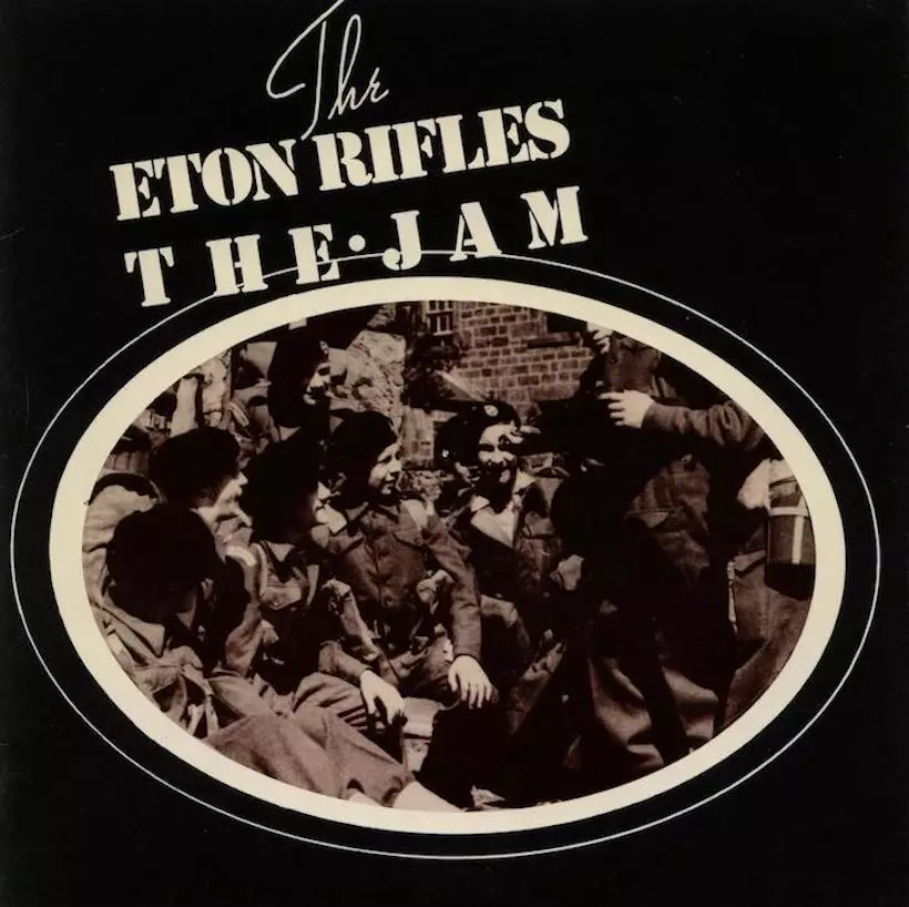 'The Eton Rifles': Jam'iyyar Jam'iyyar ta Kafa Kan Farkon Manyan Manyan 10 na Burtaniya